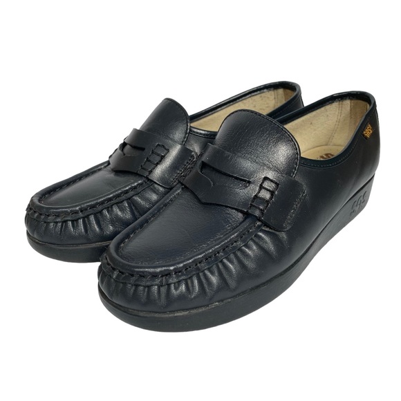 SAS | Shoes | Sas Classic Timeless Navy Blue Leather Penny Loafer Size ...